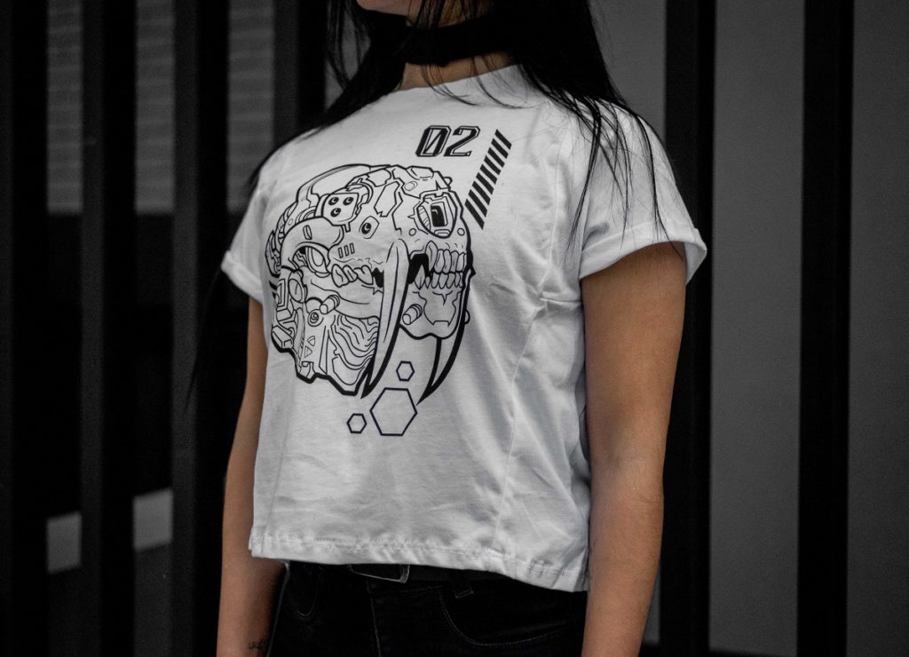 Women's White Bionic Tiger T-shirt - Industrias Roboto