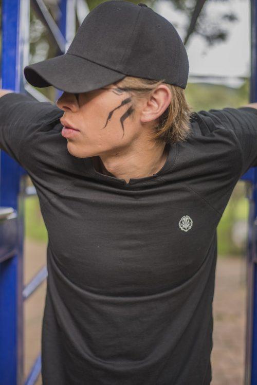 Raditz T-shirt - Black - Industrias Roboto