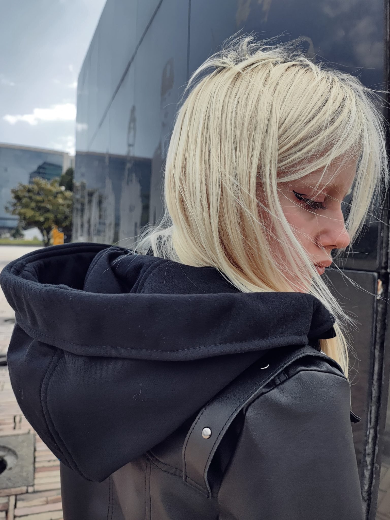 Liverpool Leather Jacket - Women - Industrias Roboto